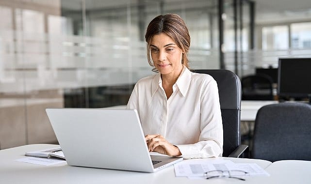 Ofiste MAPS: Microsoft ve DE-CIX, Hizmet Olarak Yazılım (SaaS ...